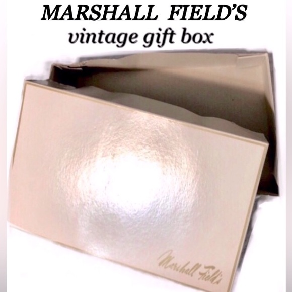Marshall Fields | Party Supplies | Marshall Fields Gift Box Vintage ...